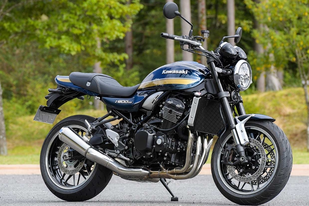 Z900RSの正直レビュー！女性ライダーが試乗した感想も紹介 | バイクウーマン